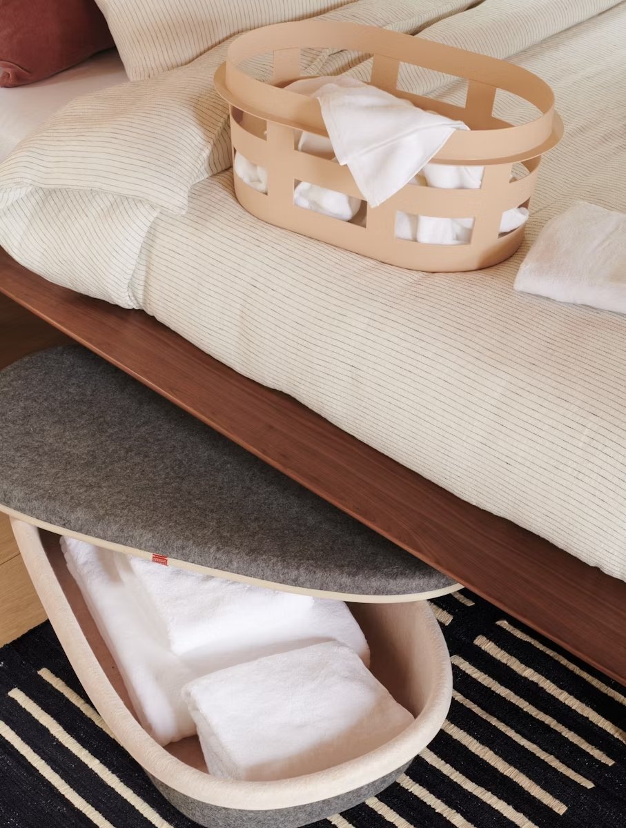 STOW STORAGE BIN — AFTEROOM