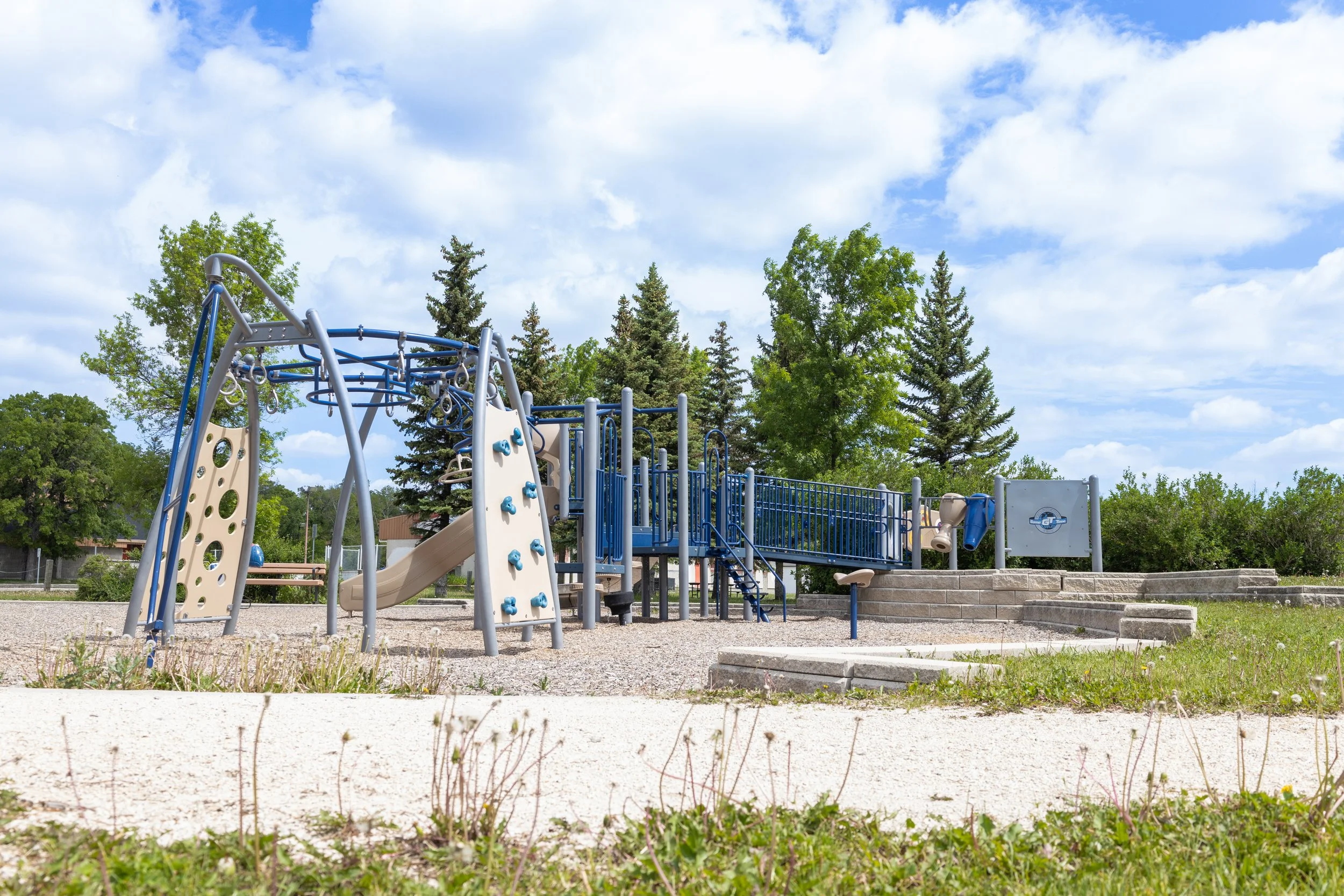 Hobson — Fort Garry Community Centre