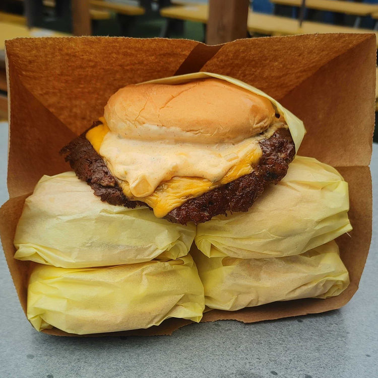 MIDCITY SMASHBURGER