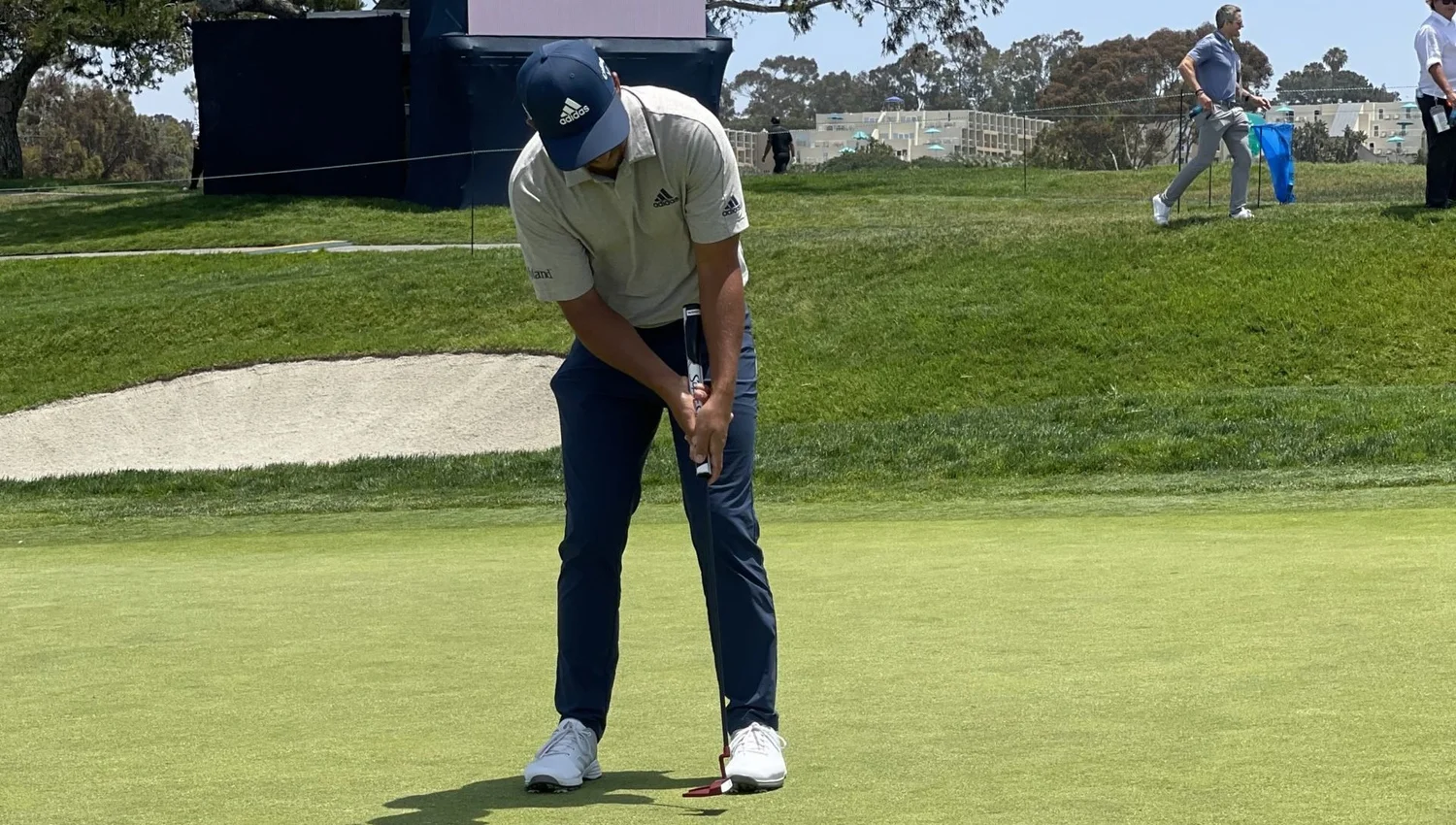 What is Wristlock putting? — Made for the Range Golf