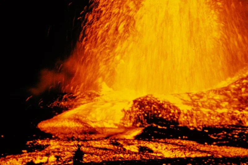 Pele is Seen at Halema‘uma‘u Crater — Mysteries of Hawai'i Honolulu ...