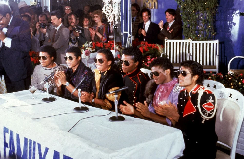 Exploring the Jacksons' Victory Tour 1984: A Landmark in Pop Music ...