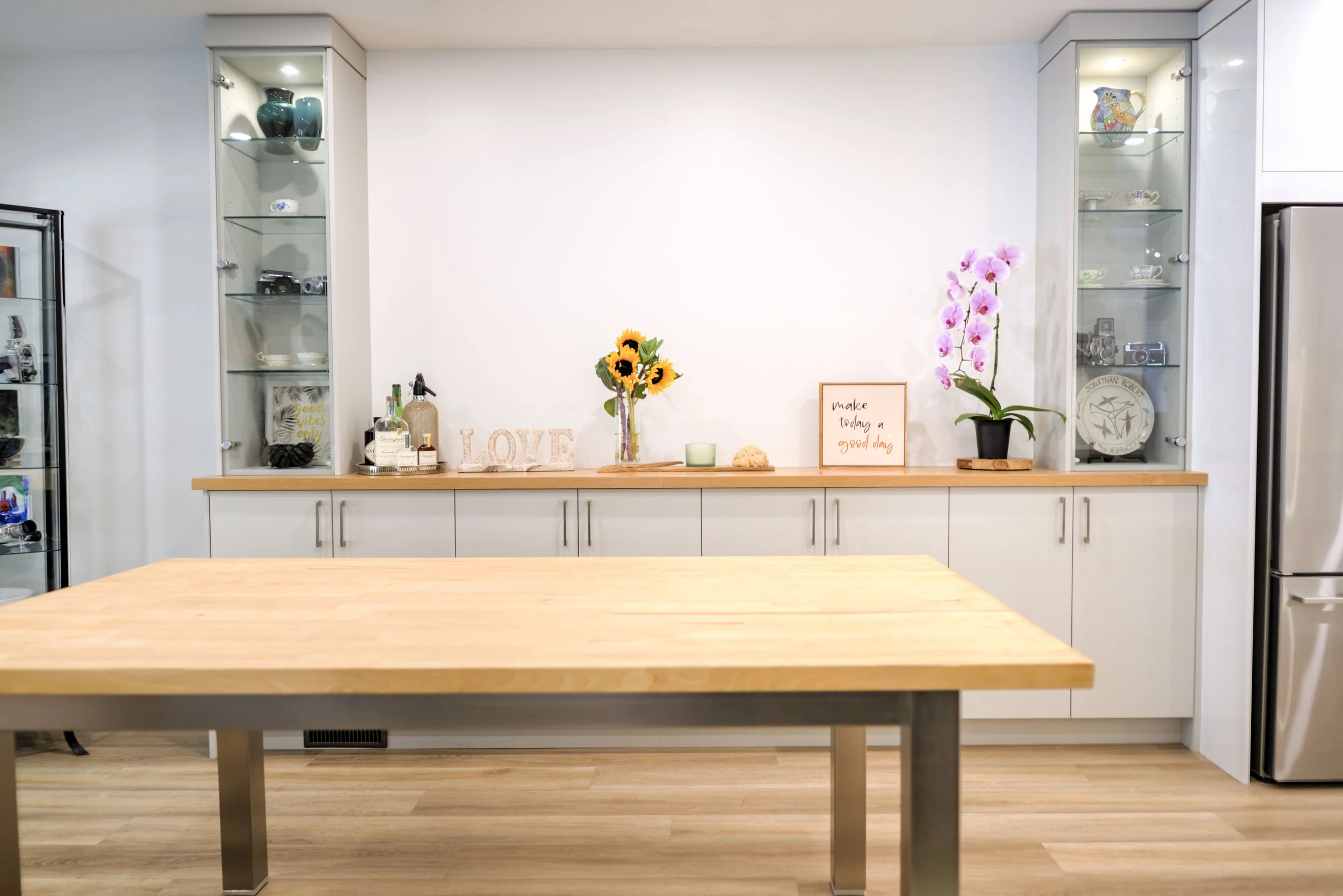 Contemporary Country Kitchen — EA Renovations