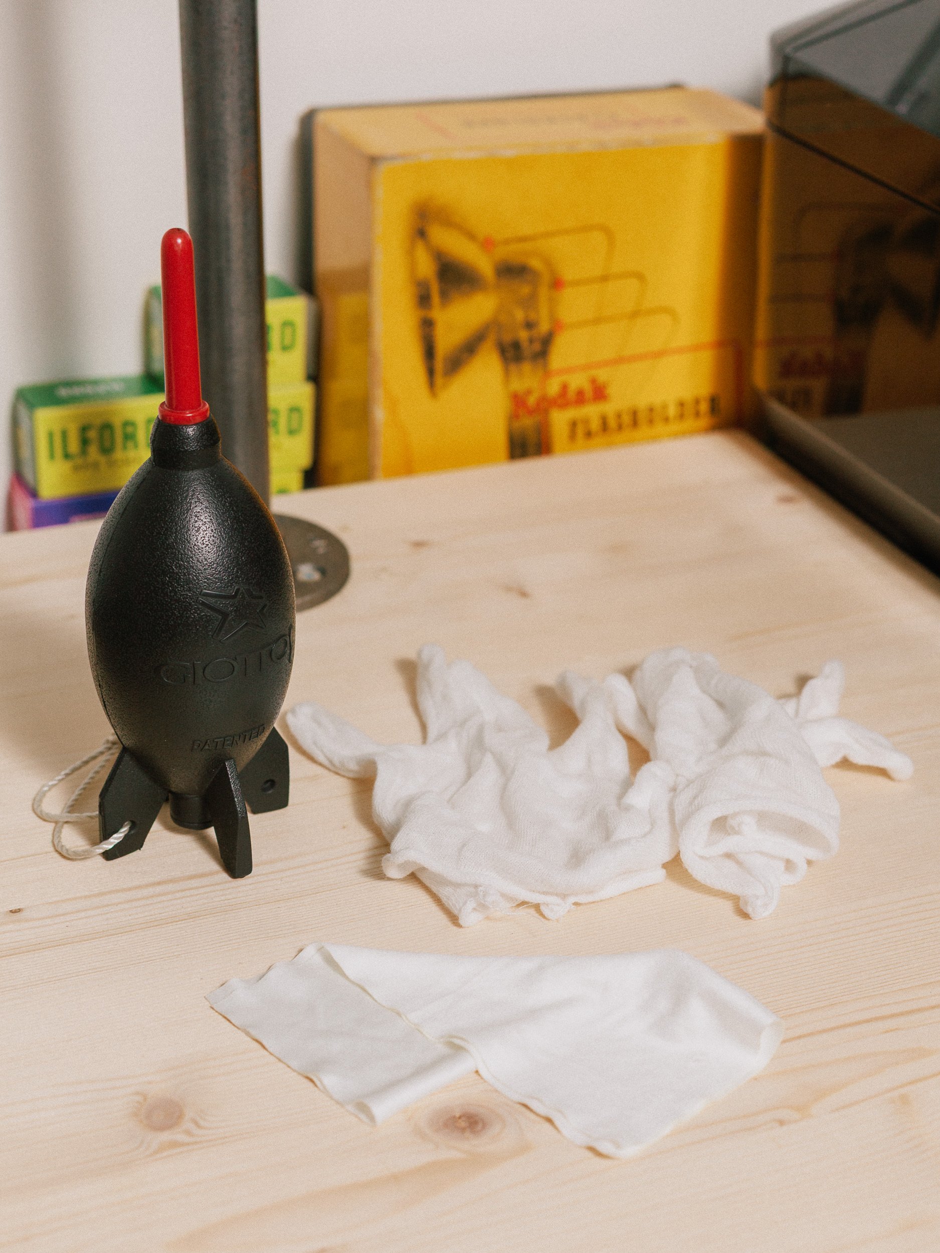 My Makeshift Scanning Setup for Film Negatives — Robin Ferand