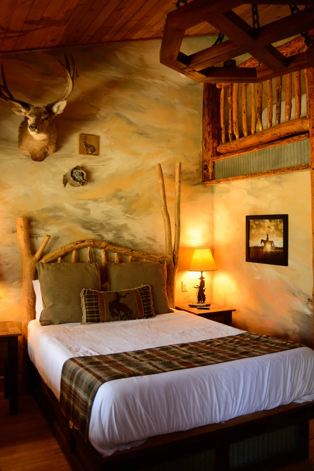The Diablo Range Room at the Parkfield Lodge — V6 Ranch - Authentic ...