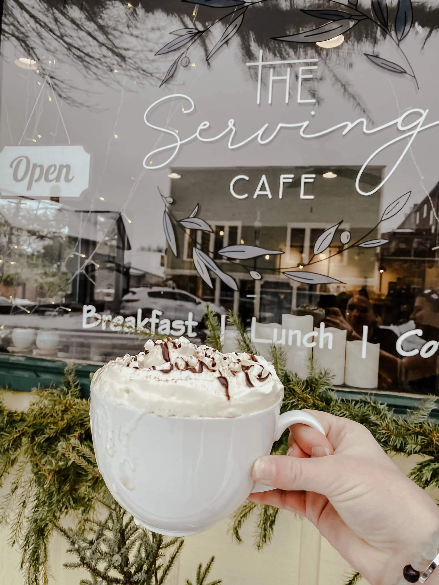 The Serving Cafe