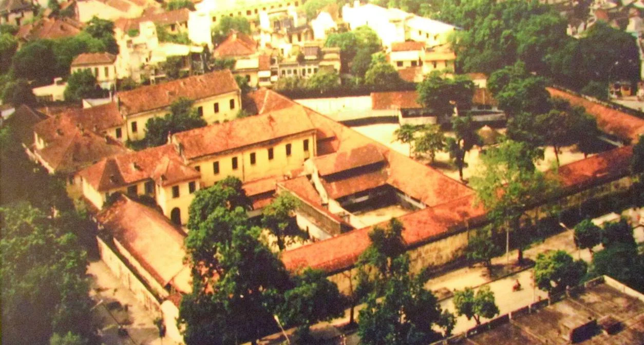 The POW Story — The Hanoi Hilton POW Exhibit at the American Heritage ...
