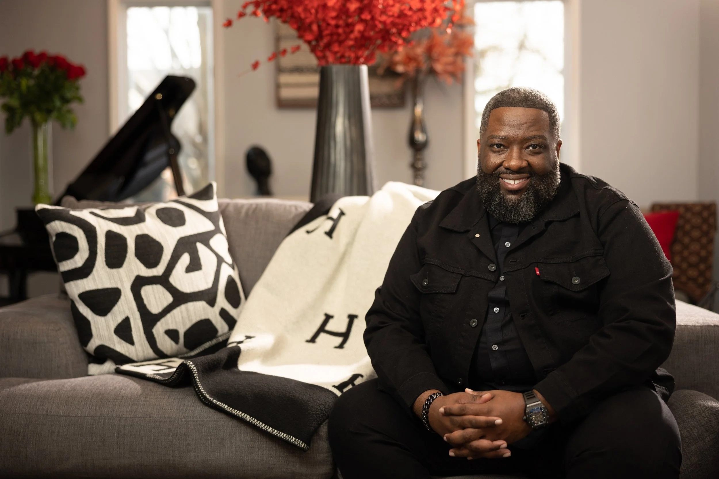 Stay Connected — Darius Nixon