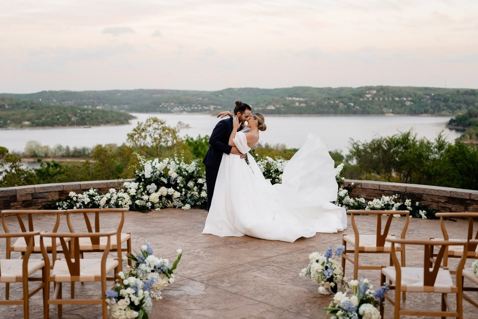 Micro Weddings and Elopement Packages in Missouri - Treehouse ...