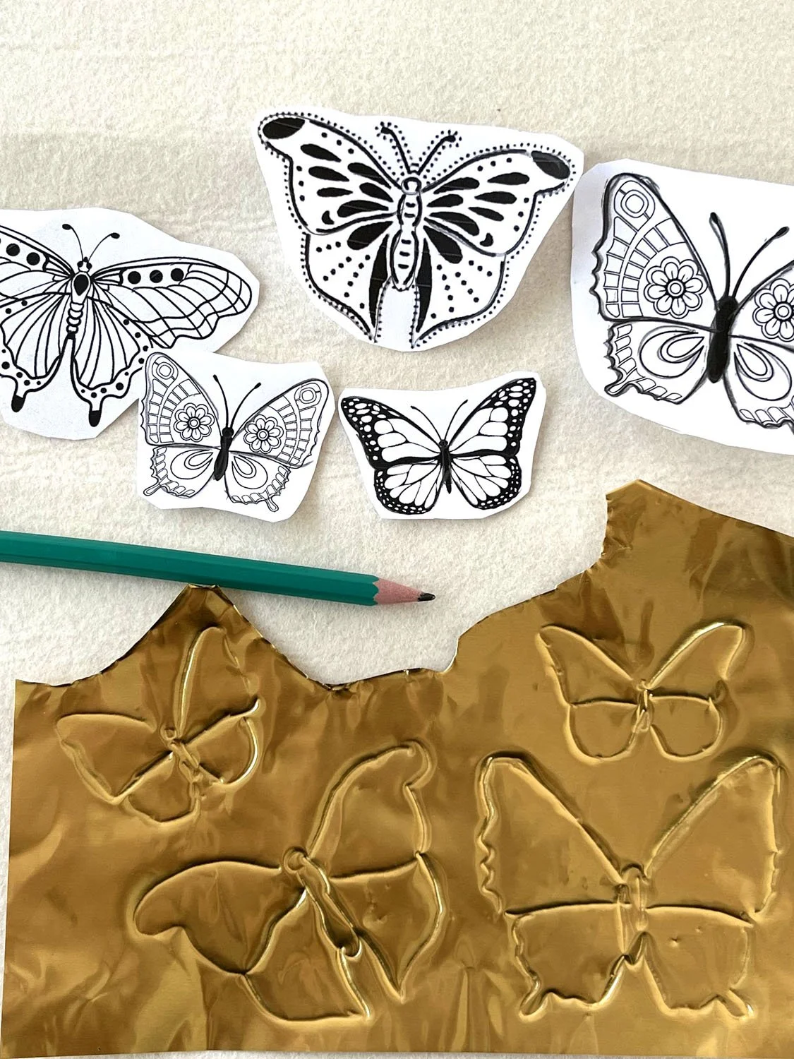 DIY : Envol de papillons en métal repoussé — Mila Luce