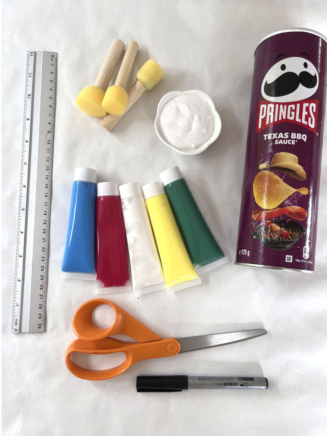 Récup : Des boîtes de Pringles et quelques coups de pinceau — Mila Luce