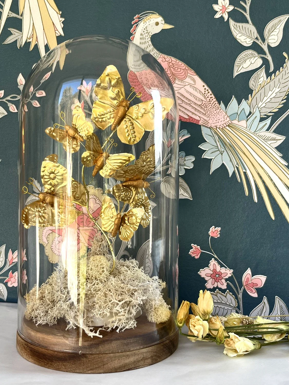 Le métal repoussé — Mila Luce