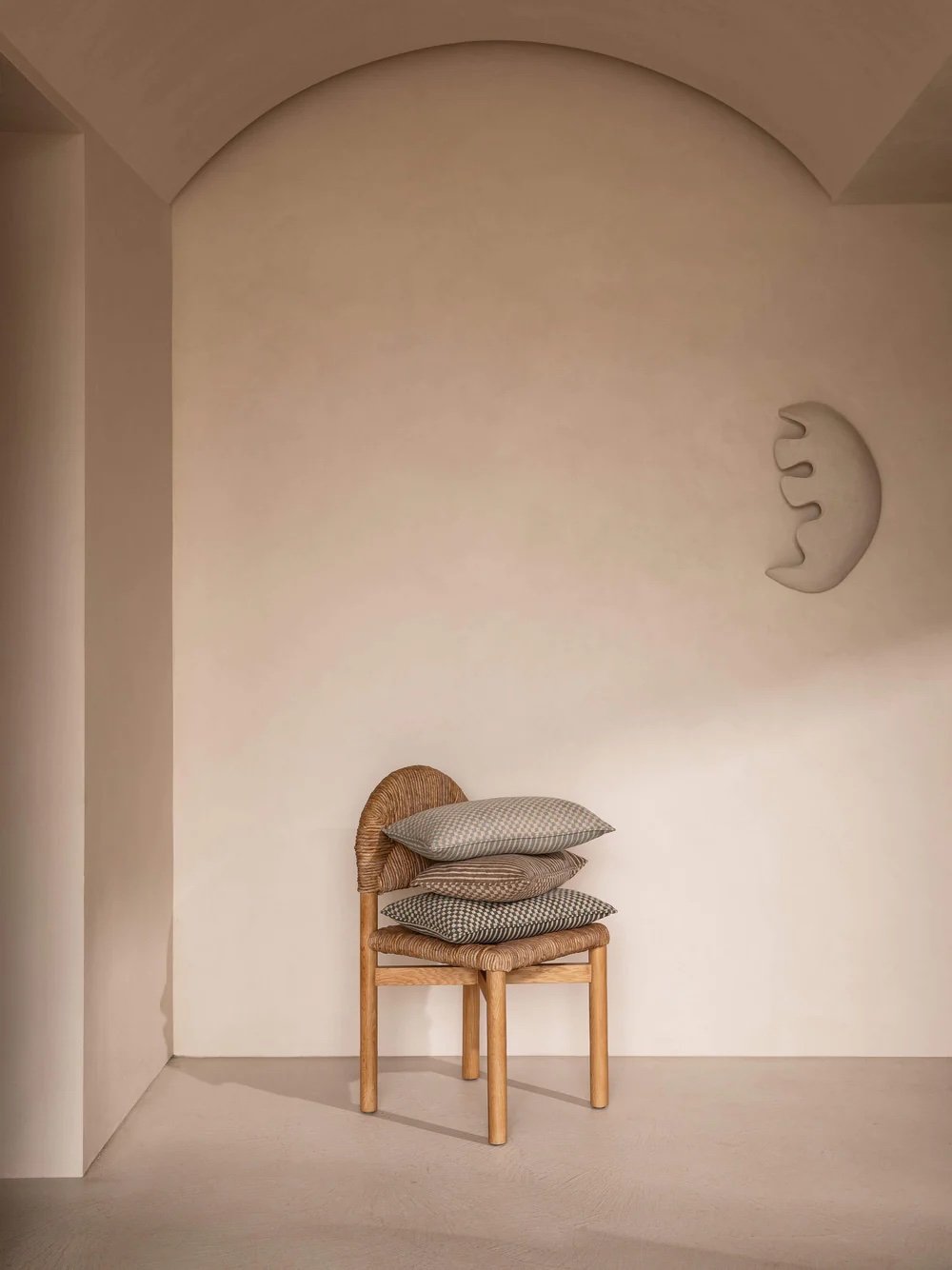 Shabby Chic - Intertwined White and Natural Lumbar — Laneway Design Studio