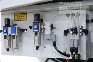 Pneumatic transmission and hydraulic transmissions in CNC lathes