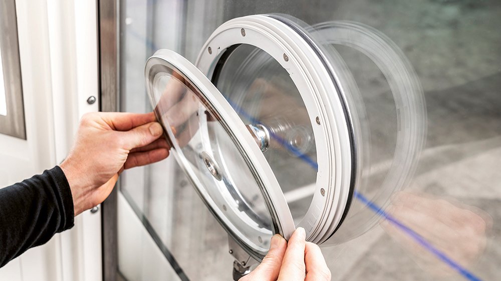 Spin Window on CNC Lathes