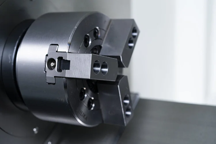 The Benefit of Collect Chuck VS 3- Jaw Chuck