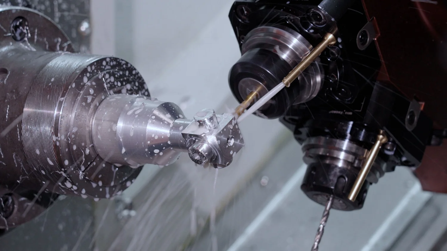 The difference between servo turret and power turret of CNC lathe