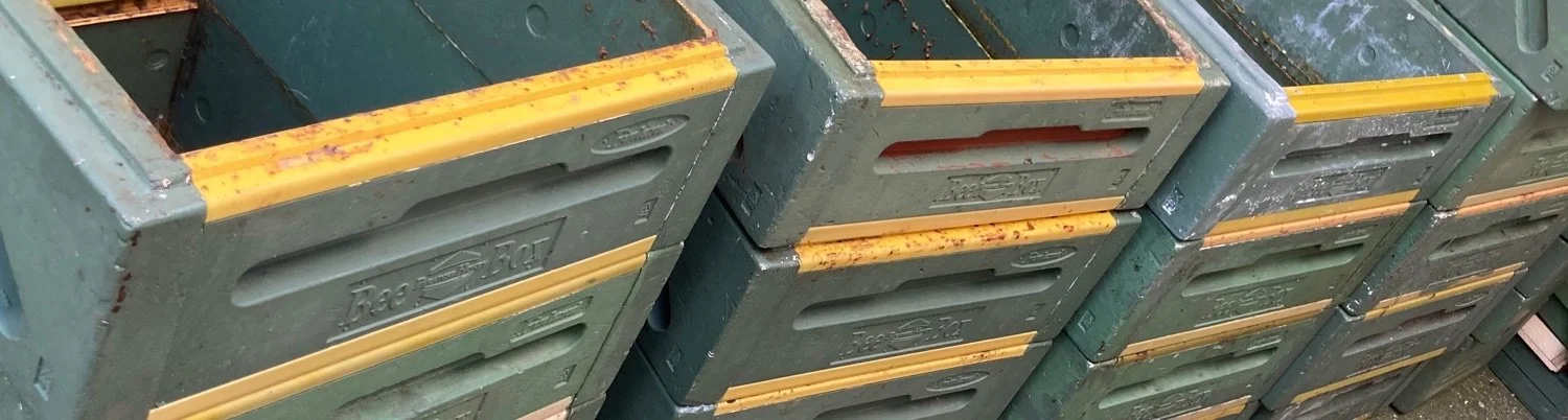 Beekeeping, Beeboxes & Plastic Frames Poly hives and plastic beekeeping ...