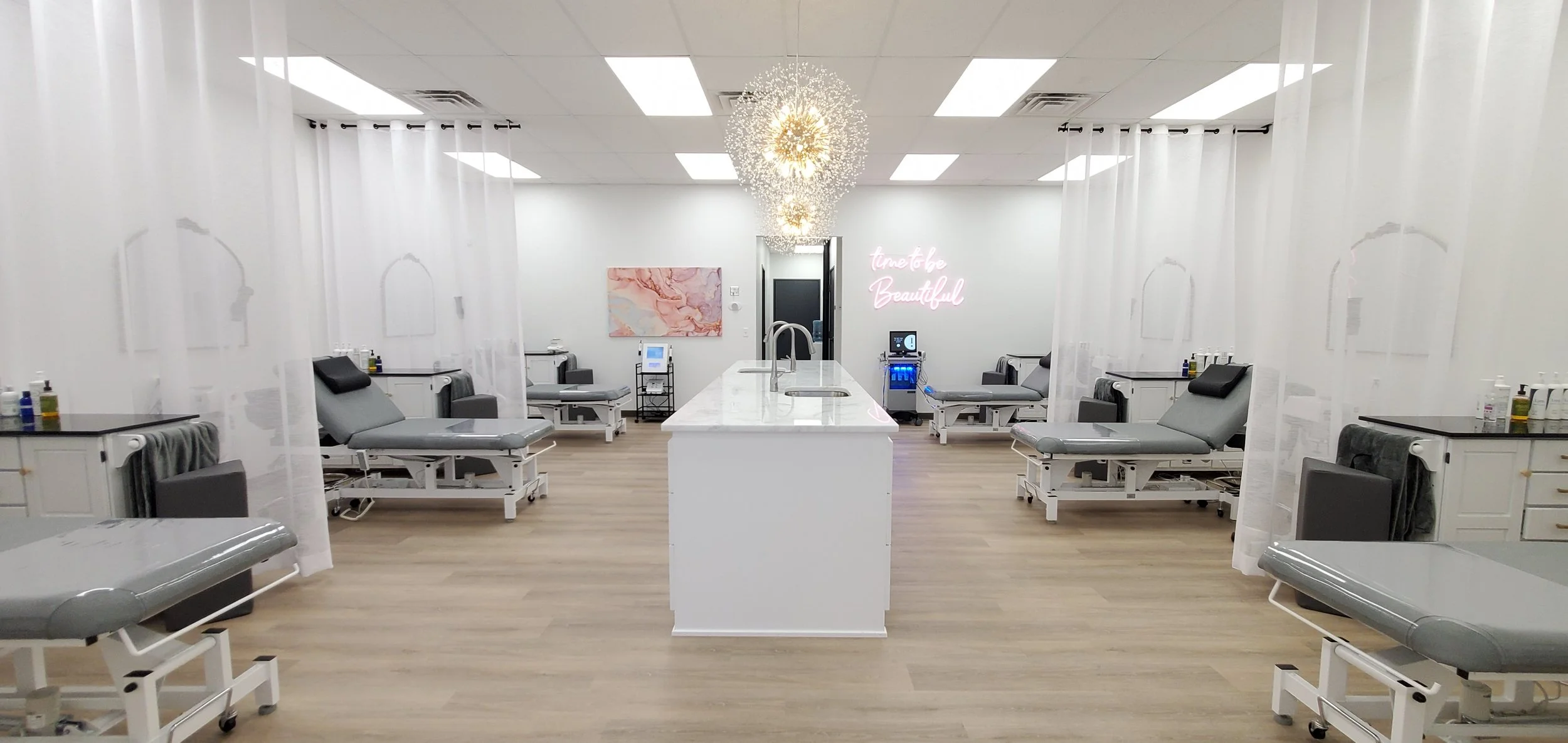 The Facial Lounge OKC | Hydrafacials | Dermaplaning | Microdermabrasion ...
