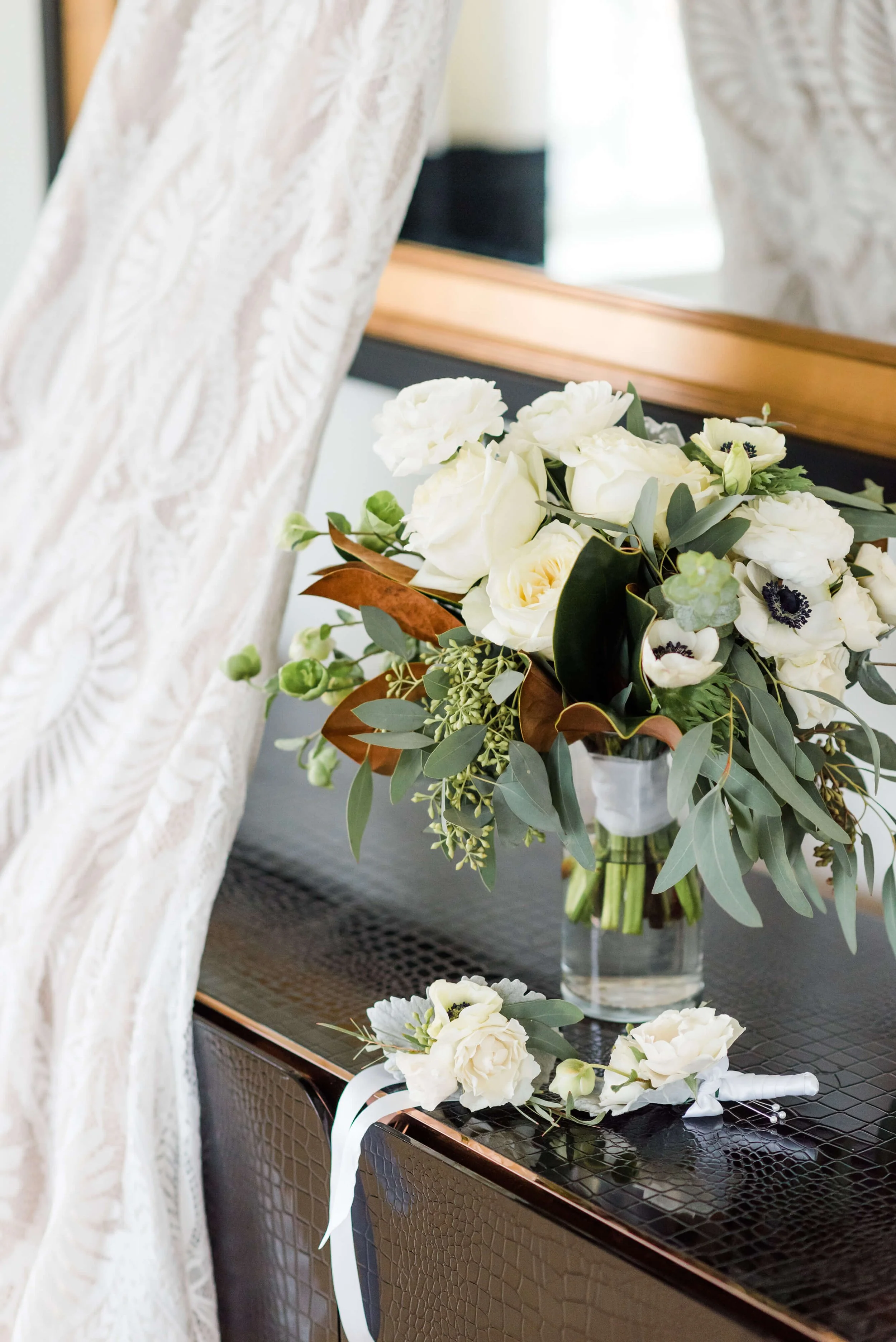 Emma & Rob — The Wandering Petal
