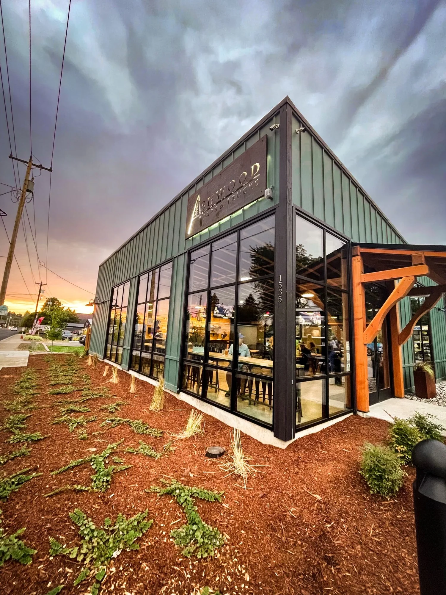 Ashwood Taps & Trucks