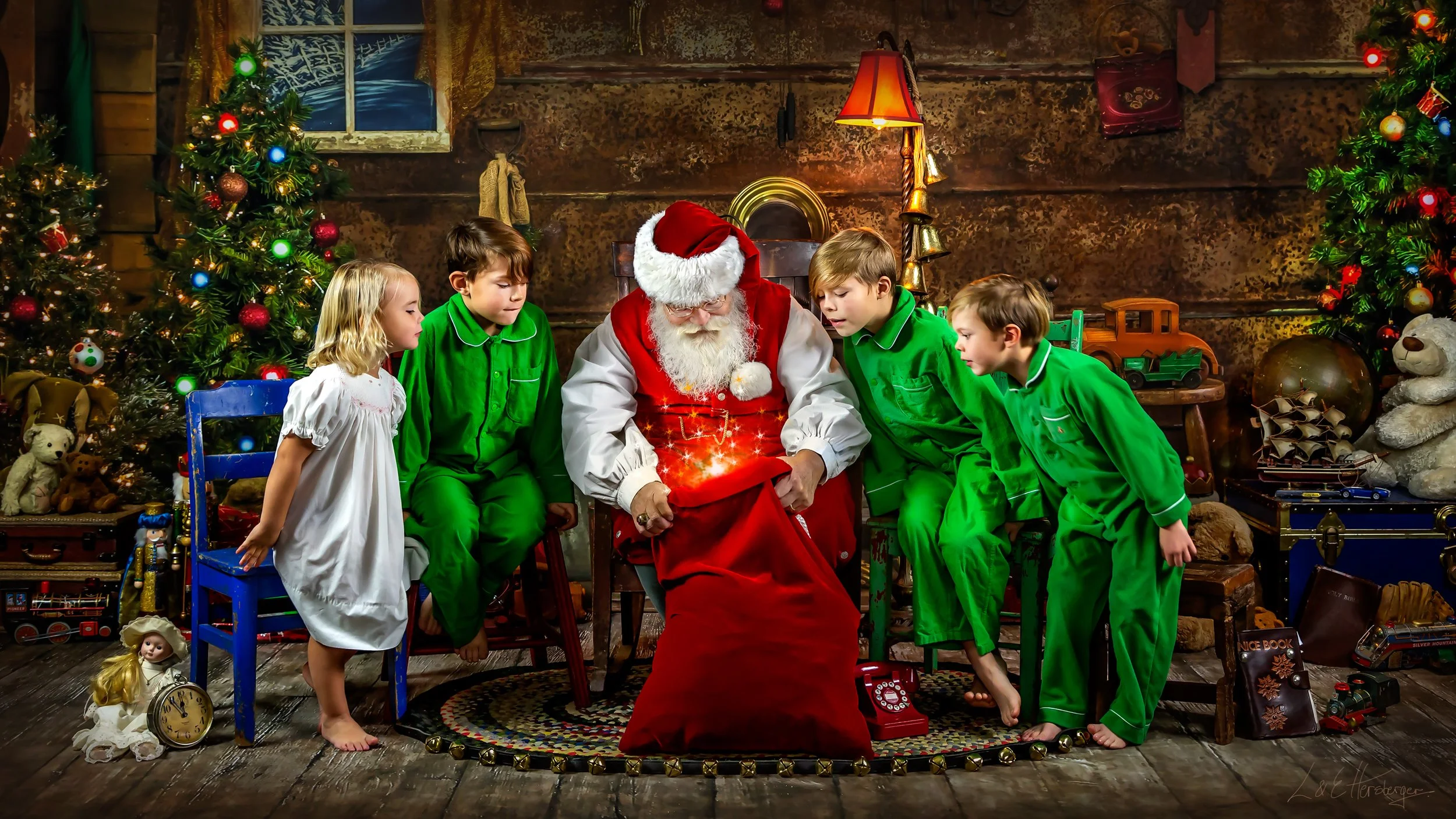 MASTERPIECE CHRISTMAS. Santa Photography