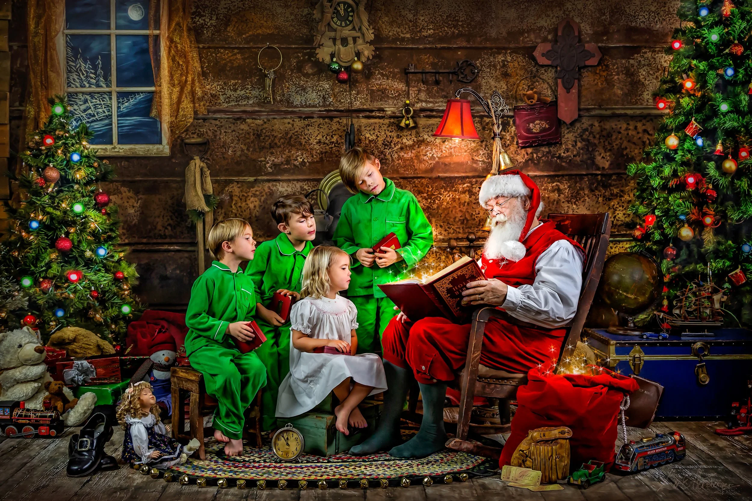 MASTERPIECE CHRISTMAS. Santa Photography