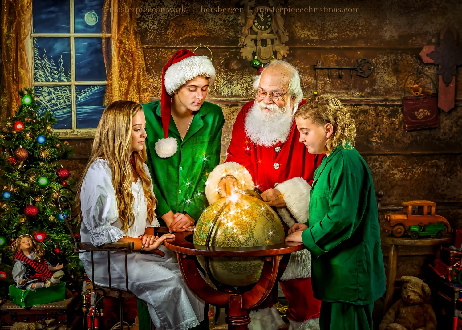 Santa Pictures — MASTERPIECE CHRISTMAS. Christmas Pictures & Family Photos.