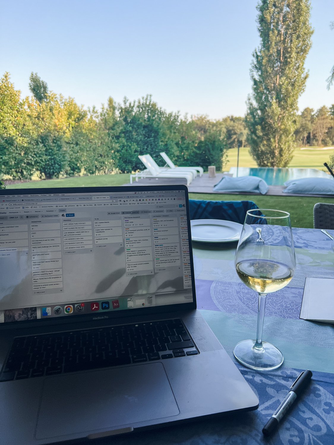 What is a lifestyle business? (And what does it look like?) | byRosanna