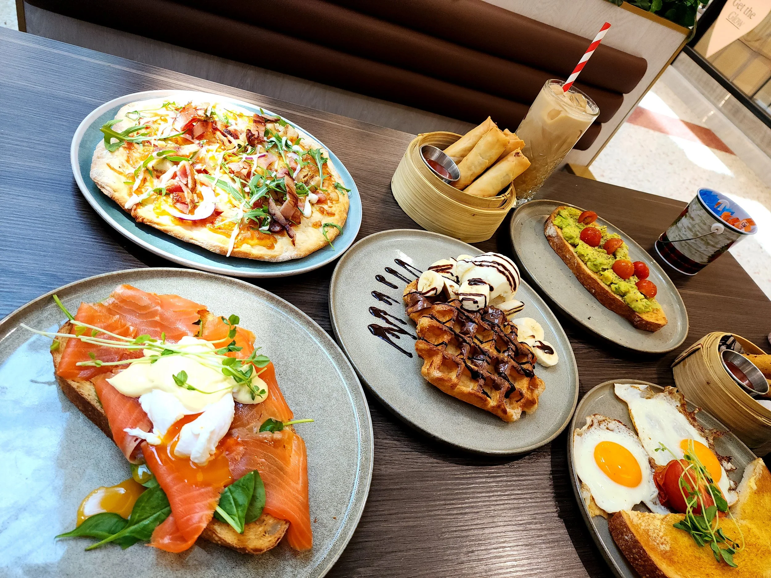 Two Deers Cafe