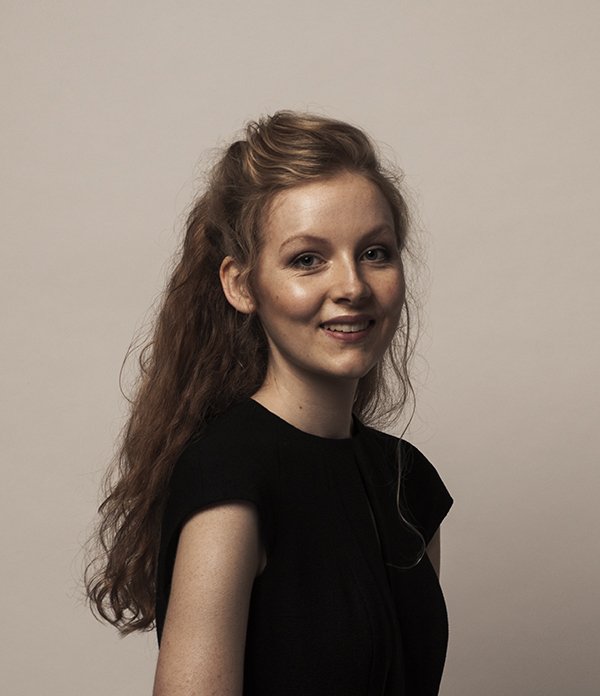 Biography — Bonnie de la Hunty