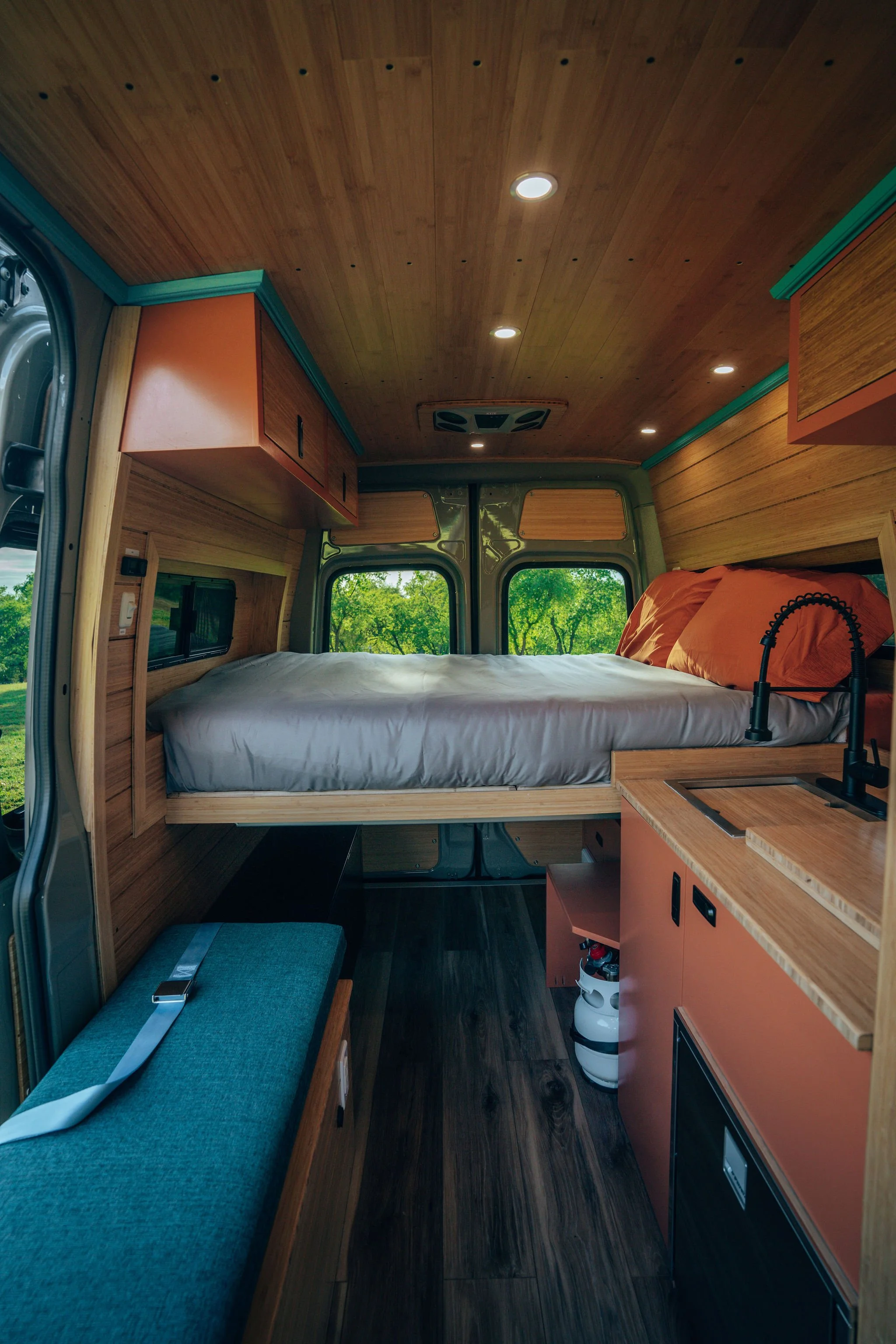 Scenic Vanlife Rentals and Builds