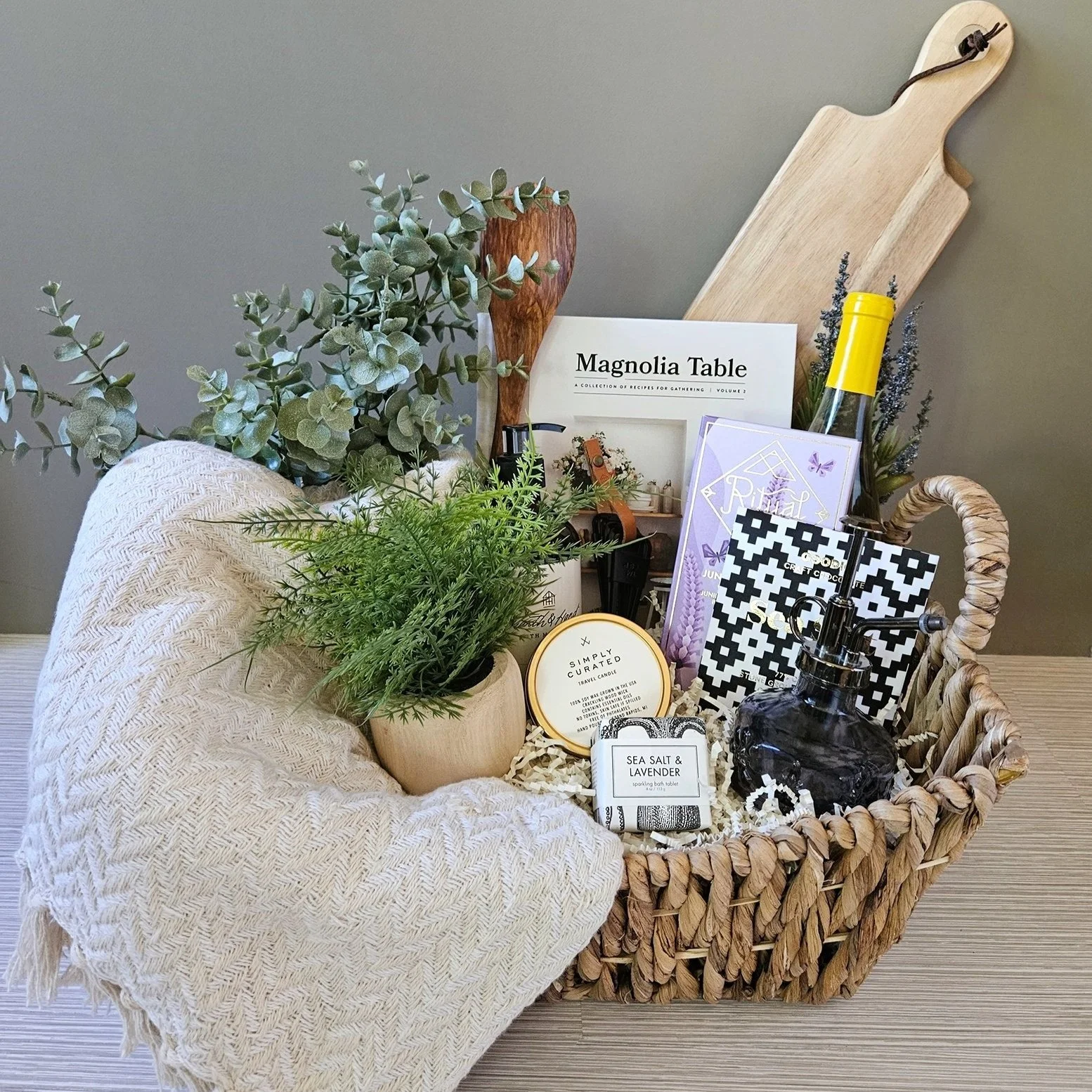 Custom Closing Gifts- Harper & James | Gifting Co.