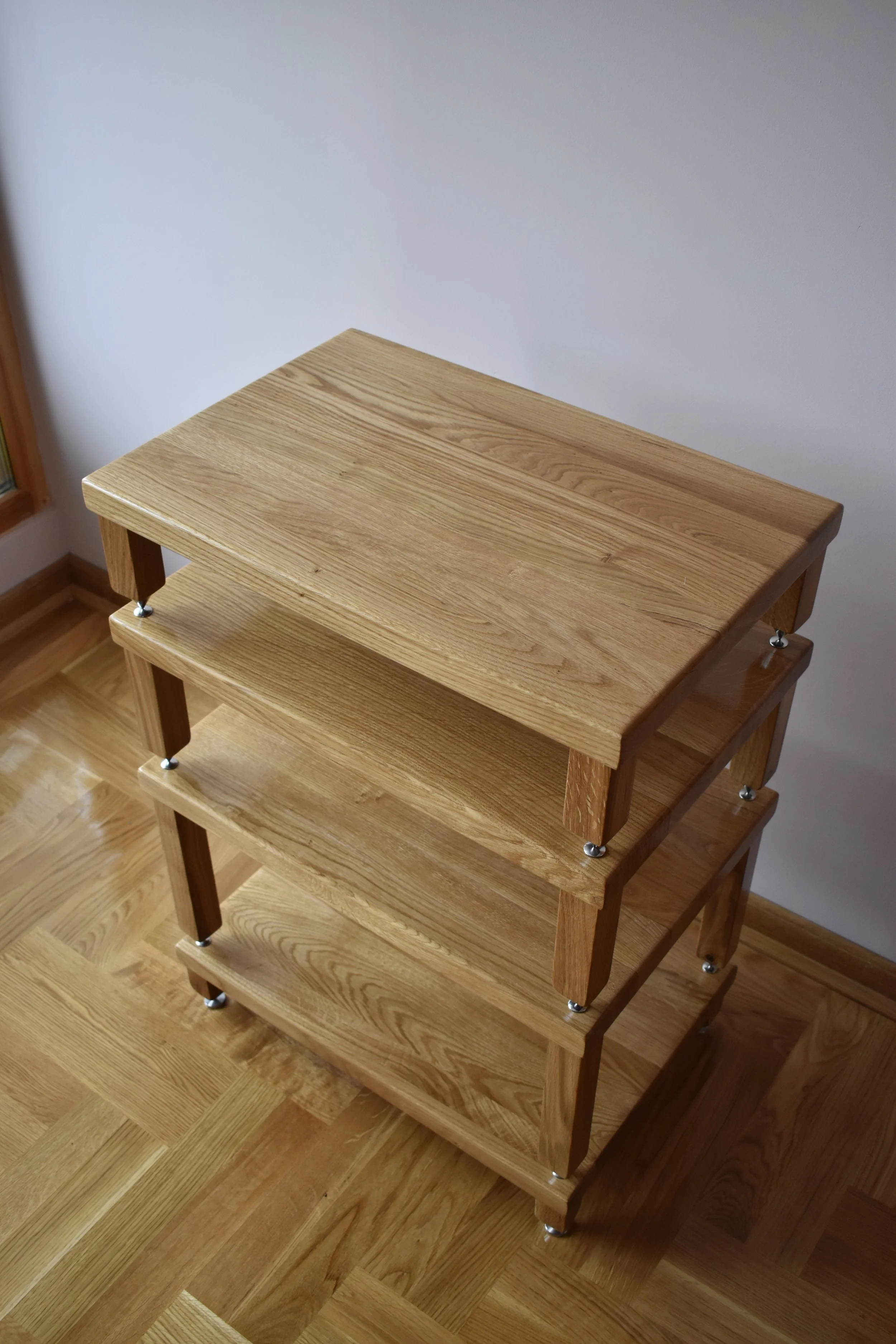 Hi-Fi-Racks und Lautsprecherständer aus Massivholz kaufen - HiFi Rack