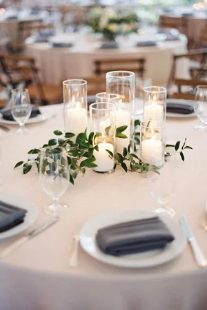 12 Lovely Ways to Decorate Round Tables — Luxury Weddings UK