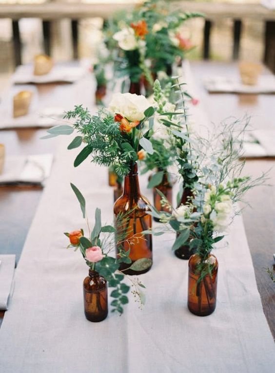 10 Lovely Ways to Decorate Round Tables — Luxury Weddings UK