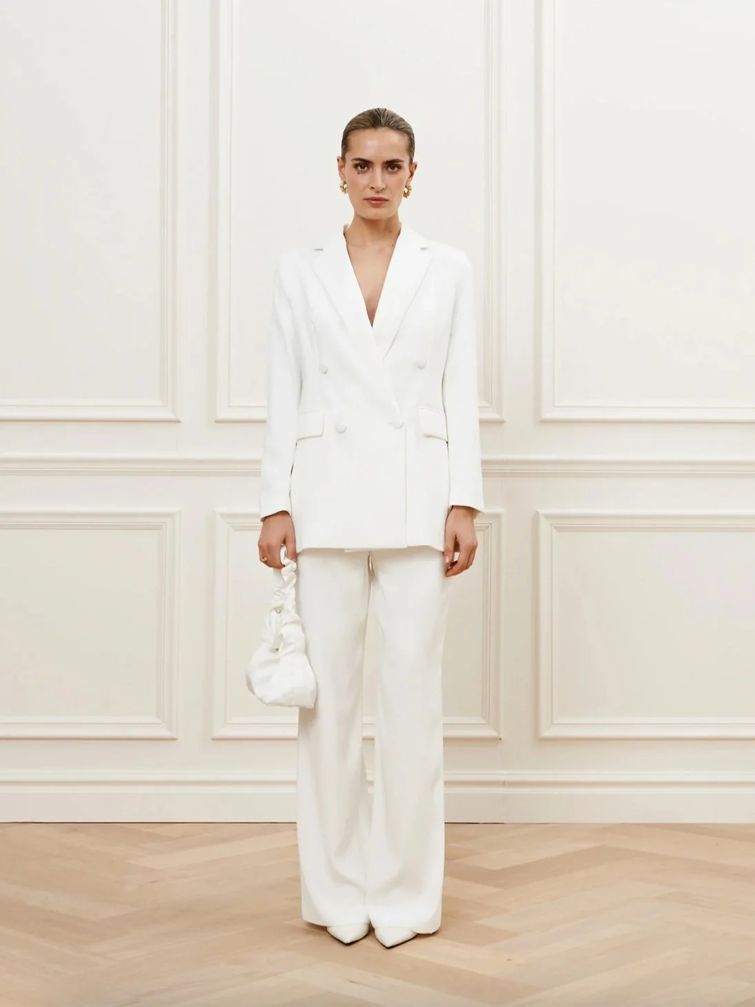 Female wedding suits 60 photos - Astyledwedding.com