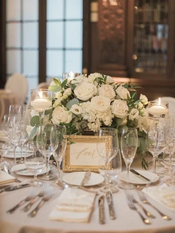 12 Lovely Ways to Decorate Round Tables — Luxury Weddings UK