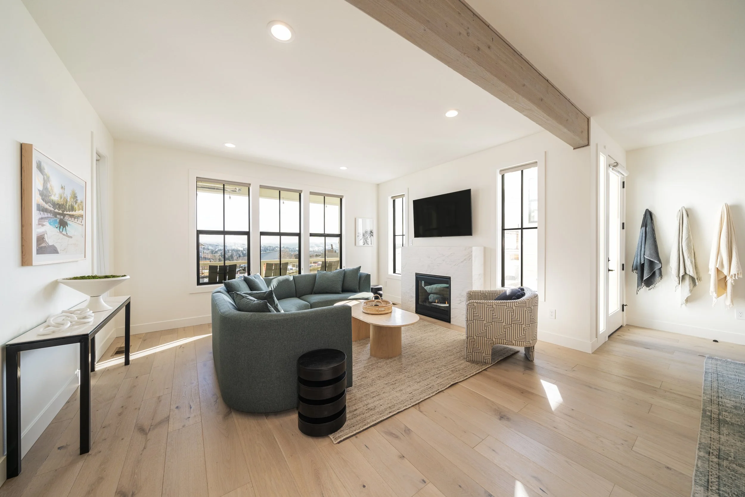 The Palm Club — Nicole Hopper Interiors