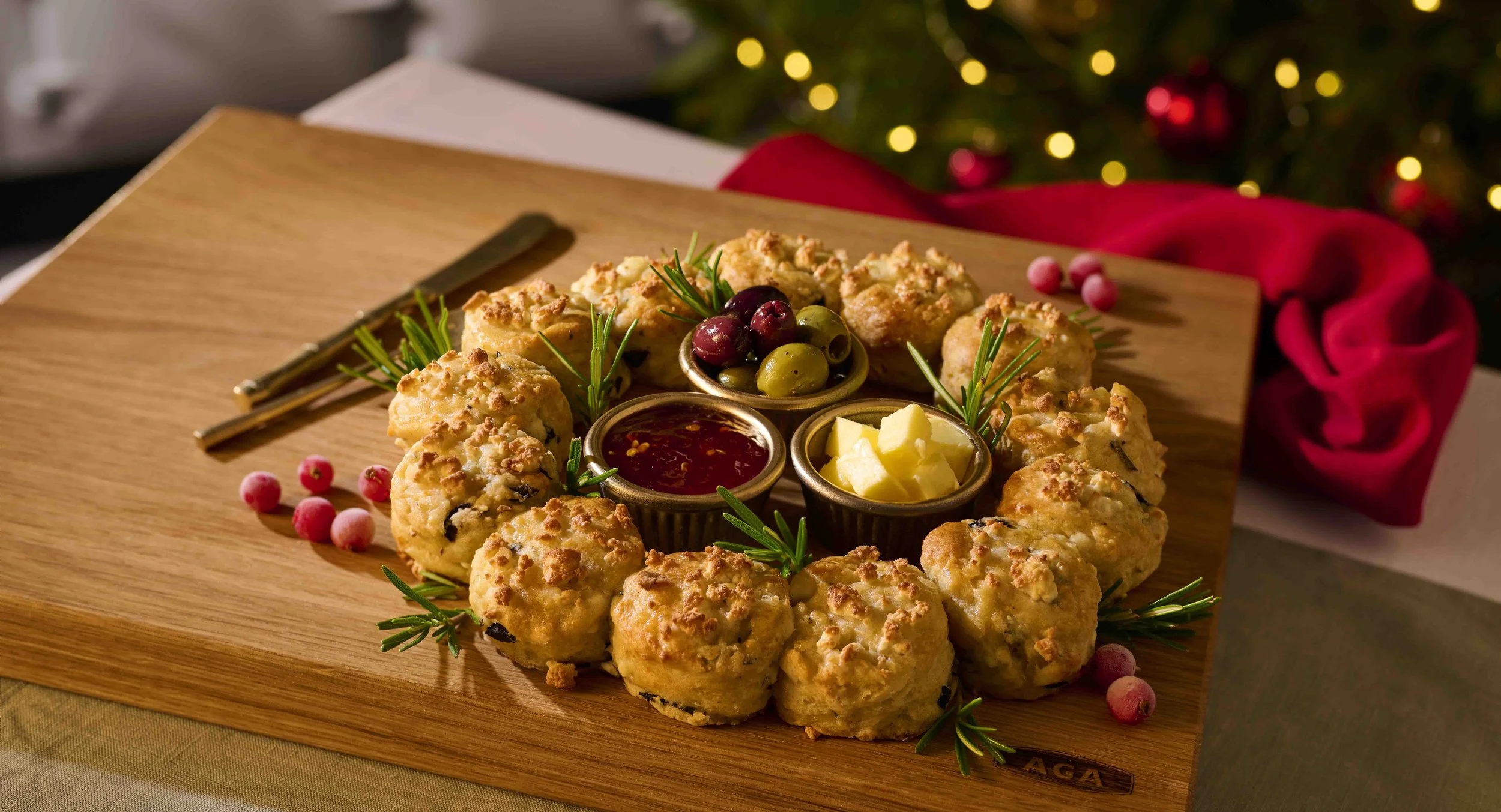 Feta and Olive Scone Wreath — AGA Rayburn South Africa - Cast Iron ...