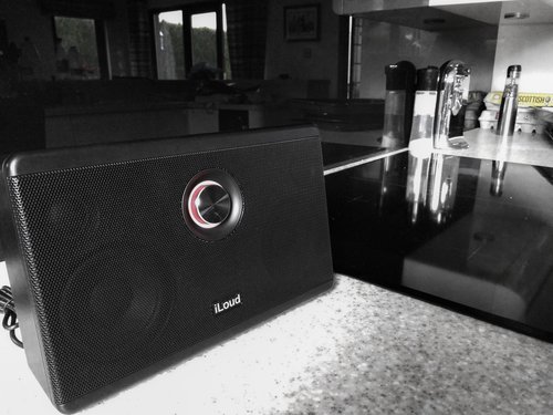 iloud Speaker Review - More than a Bluetooth Speaker — Audiophile ON