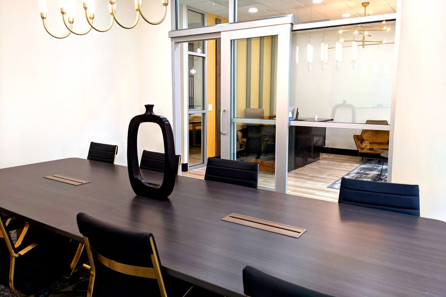 LAW OFFICES OF TIM PAVONE — designbar