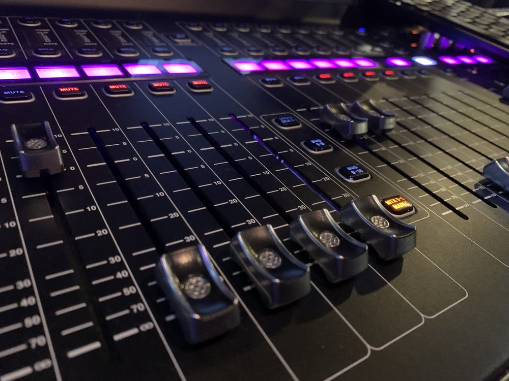 About — Radio Artifact