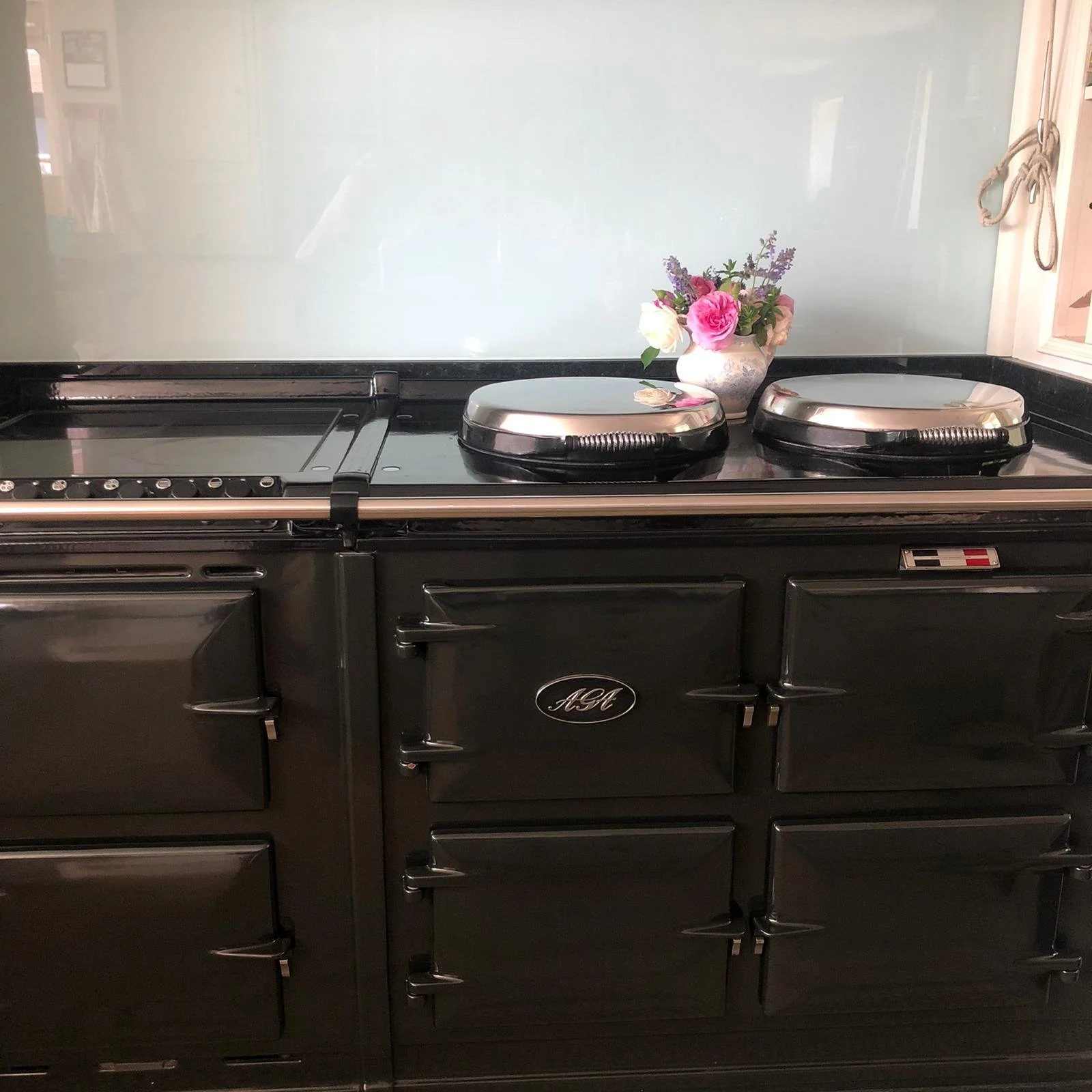 How to give your beloved Aga a deep clean! A step-by-step guide to ...