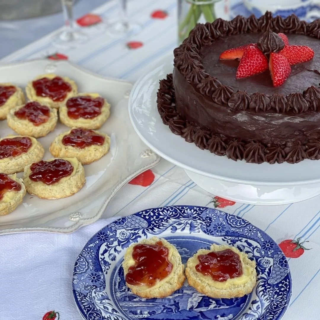 How to cook scones using your AGA & Queen Elizabeth’s Favourite ...