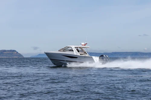 S-310 SC — Solara Boats