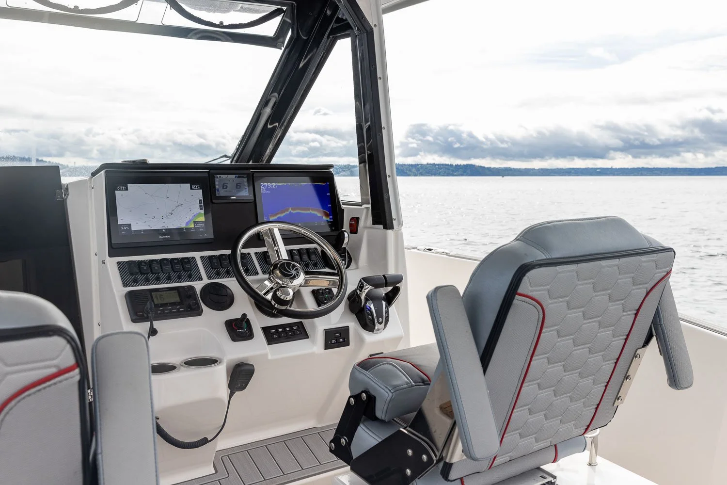 S-310 CW — Solara Boats