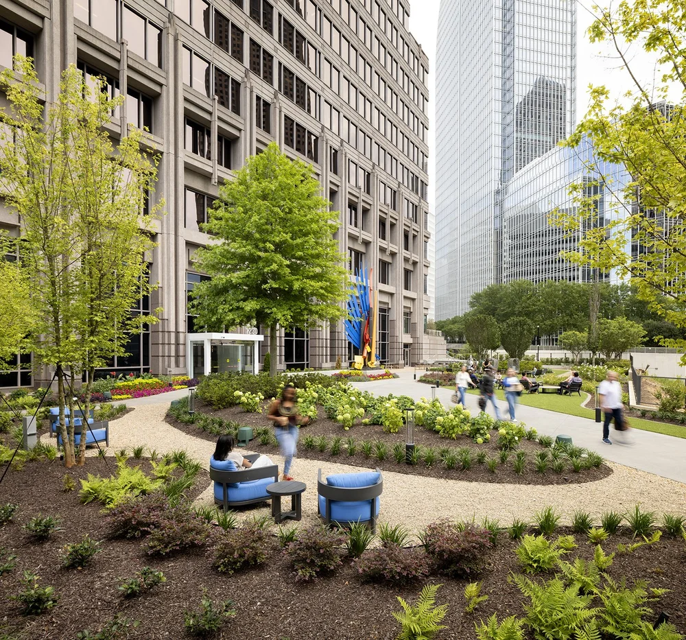 Gallery — Promenade Central