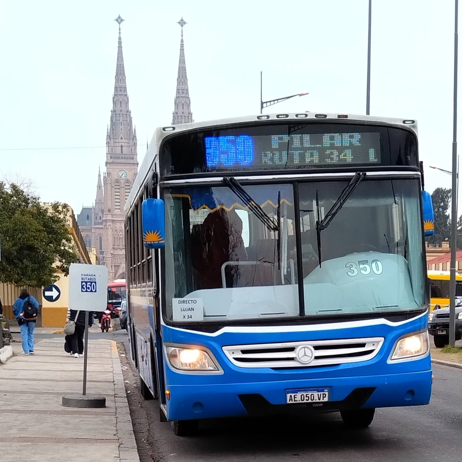 El Colectivo de Ruta bus que nadie conoce que te lleva de Pilar a Luján ...