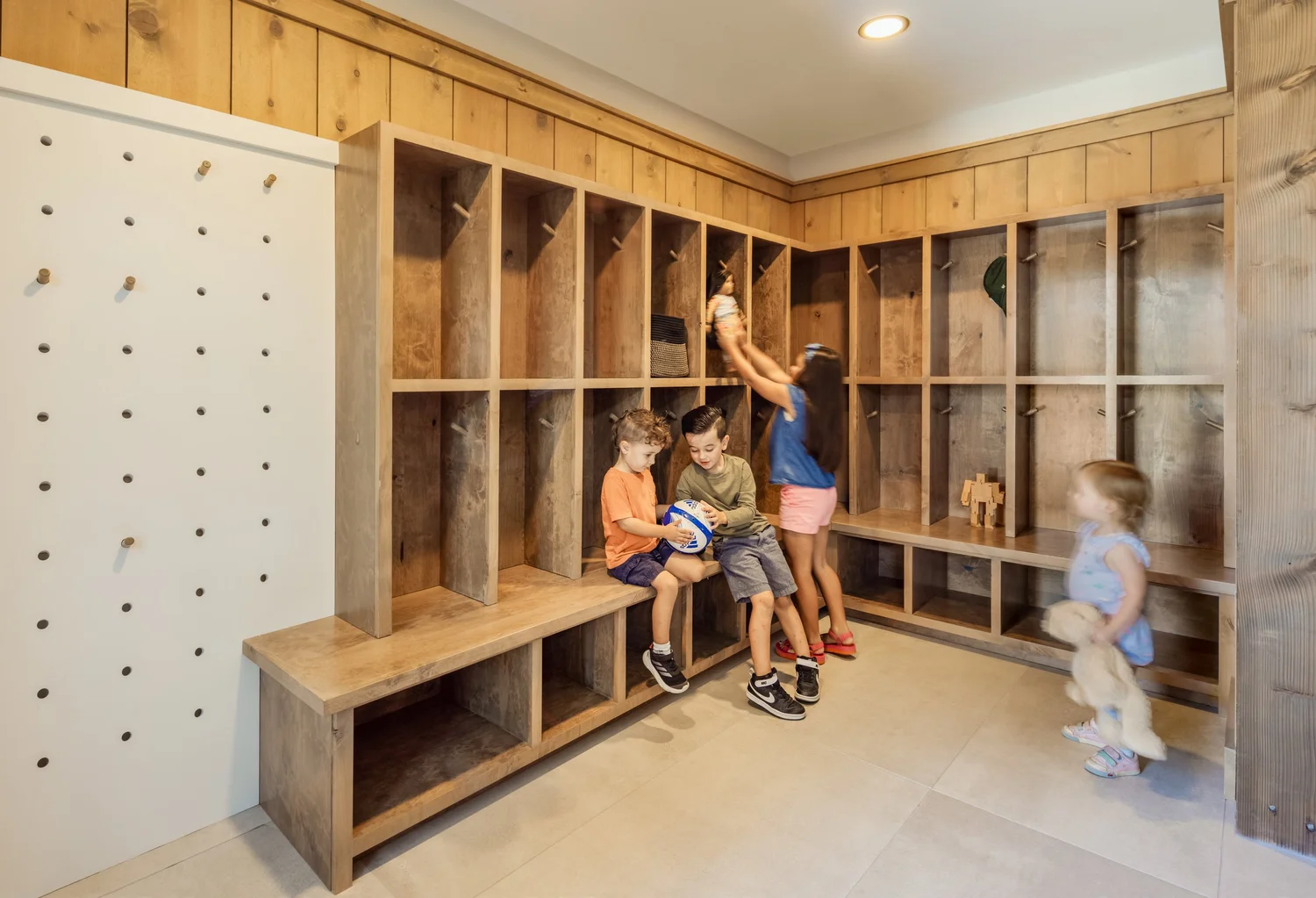 Singing Hills Bluff Compound — Card and Company Architects